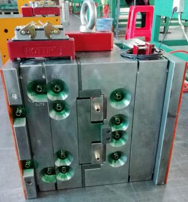 Cina 500000 strumenti dello stampaggio ad iniezione del PC PMMA dei colpi pp in vendita