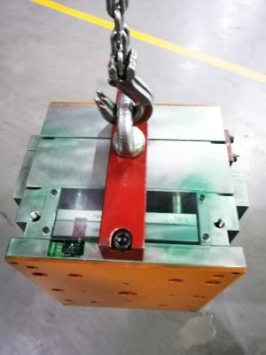 Cina Lavorazione con utensili di plastica dello stampaggio ad iniezione della copertura DIN2312 della prova dell'ABS elettronico dello strumento in vendita