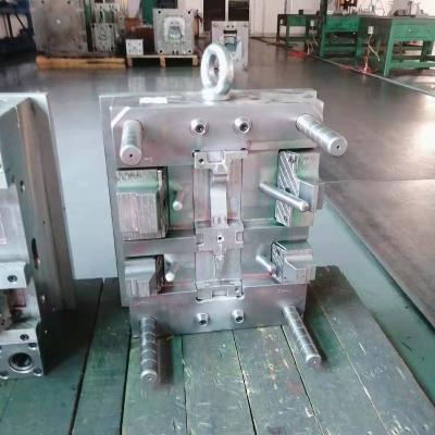 Cina Parti automobilistiche di plastica dello stampaggio ad iniezione di S136 PMMA in vendita