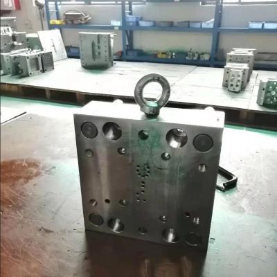中国 ODMは表面のプラスチック部品718Hの射出成形の工具細工を織る 販売のため