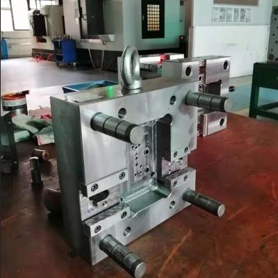 中国 ODMは表面のプラスチック部品718Hの射出成形の工具細工を織る 販売のため