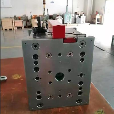 Cina Lavorazione con utensili di plastica calda dello stampaggio ad iniezione del corridore PVDF dell'OEM HASCO in vendita