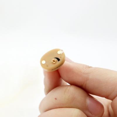 Cina Apparecchi acustici bianchi per sordità Amplificatore sonoro micro bionico ricaricabile al 100%. in vendita