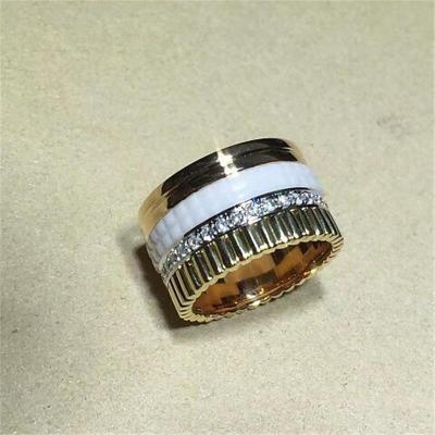 Oro del anillo de diamantes de BOUCHERON 18kt con oro amarillo o el oro blanco