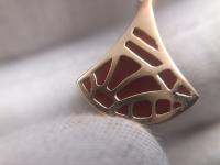 China earring in 18 kt gold for sale