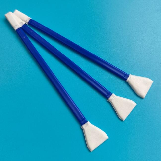 Double-ended microfiber sensor cleaning swab with blue handle