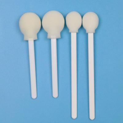 Cina 106mm Disposable White PP Stick Lollipop Sponge Stick Medical Round Foam Swab Applicator per la pelle Antiseptico in vendita