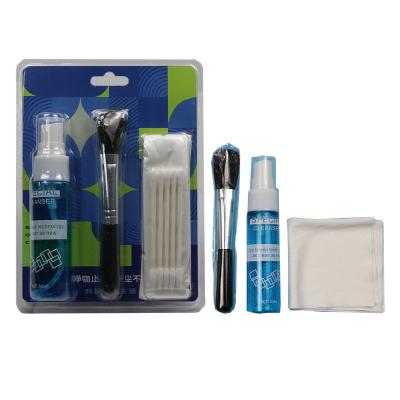 中国 4 in 1 ポータブル マイクロファイバー クリーニングワイプ スクリーンクリーナー ラップトップレンズクリーニングキット ソリューション付き 販売のため