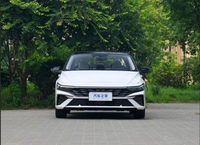 Cina 2022 Hyundai Elantra SUV Car Airbags 4 Gasoline Design Pechino-hyundai Auto in vendita