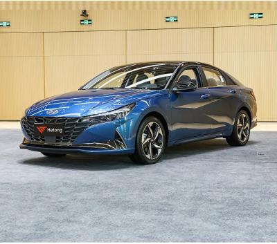 Cina Hyundai Elantra 5 posti Lussuriosa berlina a benzina per velocità elevata e prestazioni potenti in vendita