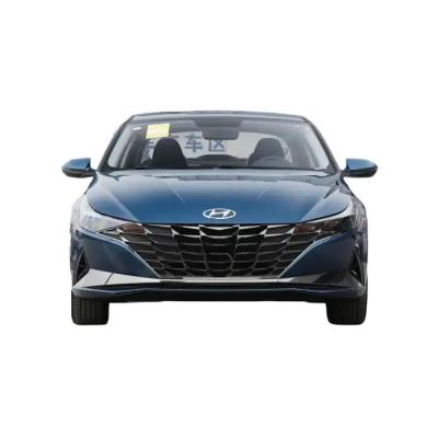 Китай 2023 Hyundai Elantra Электрическая регулировка и отопление Внешнее зеркало для подержанного автомобиля продается