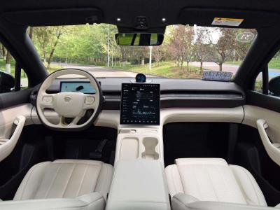 Cina 2024 NIO ES6 SUV elettrico a quattro ruote con autonomia di 625 km e tecnologia interna avanzata in vendita