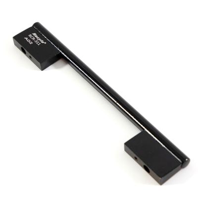 中国 320mmの黒いキャビネットの引出しのアルミニウム台所ハンドル 販売のため