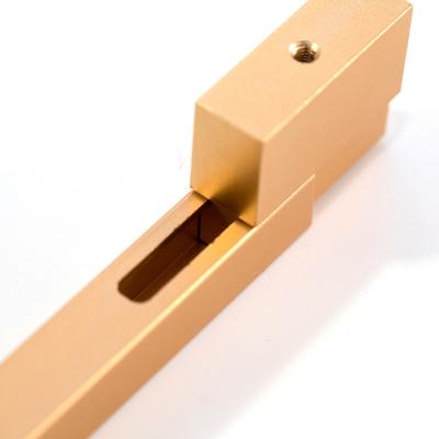 Cina Hardware dorato di alluminio a 12 pollici delle maniglie di porta del guardaroba per la camera da letto in vendita