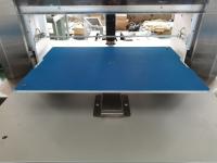 China Industrial Simultaneous Automatic Cake Cutting Machine Slicer 220 V for sale