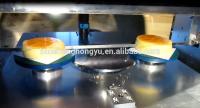 China Industrial Simultaneous Automatic Cake Cutting Machine Slicer 220 V for sale