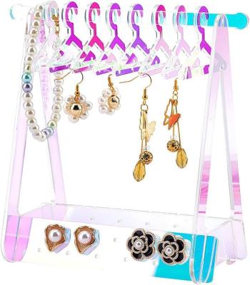 necklace hanger