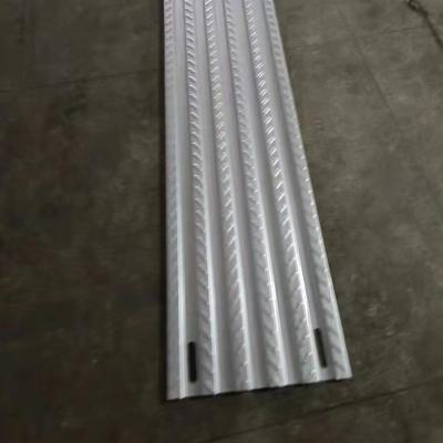 China 500 kg/m2 Capacidade de carga Alumínio anodizado Alumínio ligado Rooftop Solar Passage Roof Flat Shape Solar Energy Walkway for sale
