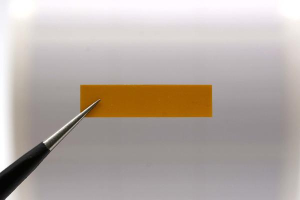 Etichetta di poliammide resistente alle alte temperature 20 mm x 5 mm 2 millimetri bianco opaco