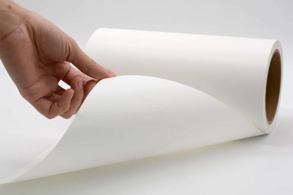 2 Mil Materiale di etichetta in poliestere Matte bianco Adesivo permanente con vetrino