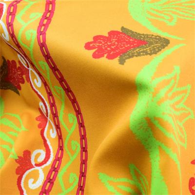 Cina Tessuto floreale 148Cm di vendita della varia di colori 100%Polyester Digital di modo stampa calda del panno per il vestito in vendita