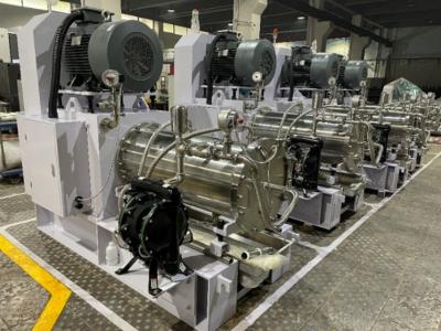 China Máquina de moagem de grânulos de 250 litros para moagem de dióxido de titânio de fibras químicas à venda