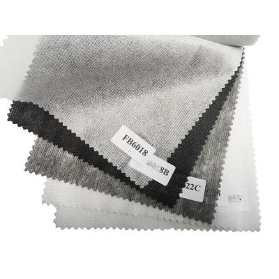 Cina Interlining fusibile non tessuto per colletto di camicia larghezza 150 cm composizione 100% poliestere in vendita