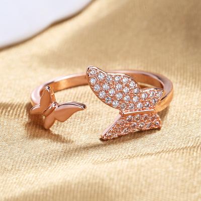 Cina Farfalla Ring Rose Gold Prong Setting di zircone del AAA in vendita
