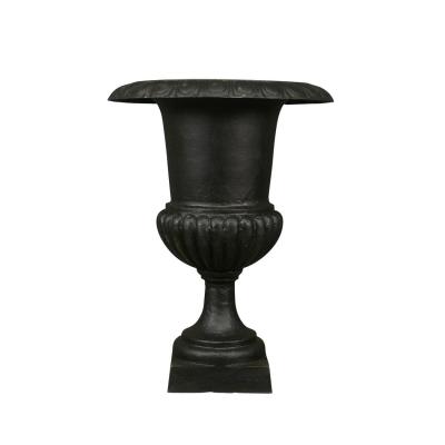 Cina Partimenti di ferro ornamentale per prato Urne da giardino in ghisa di stile europeo rivestite in polvere in vendita