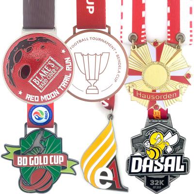 China Custom Sports Medal Swimming Soccer Football Taekwondo Crystal Medals for sale