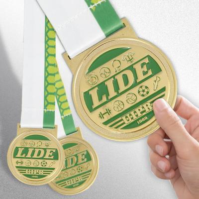 China Großhandel Sport Gewinner Fußball Goldmedaille Fußballmedaille mit Band zu verkaufen
