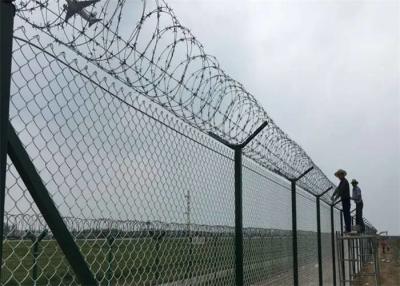 China Chain Link Wire Mesh Fence Corrosion Resistant Plus Razor Wire Mesh Fencing for sale